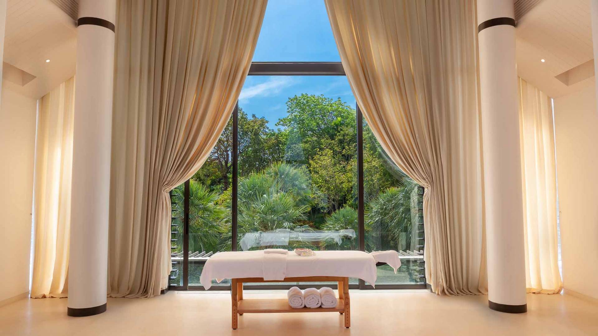 Unique Villas with Spa for Rent | By UniqueVillas